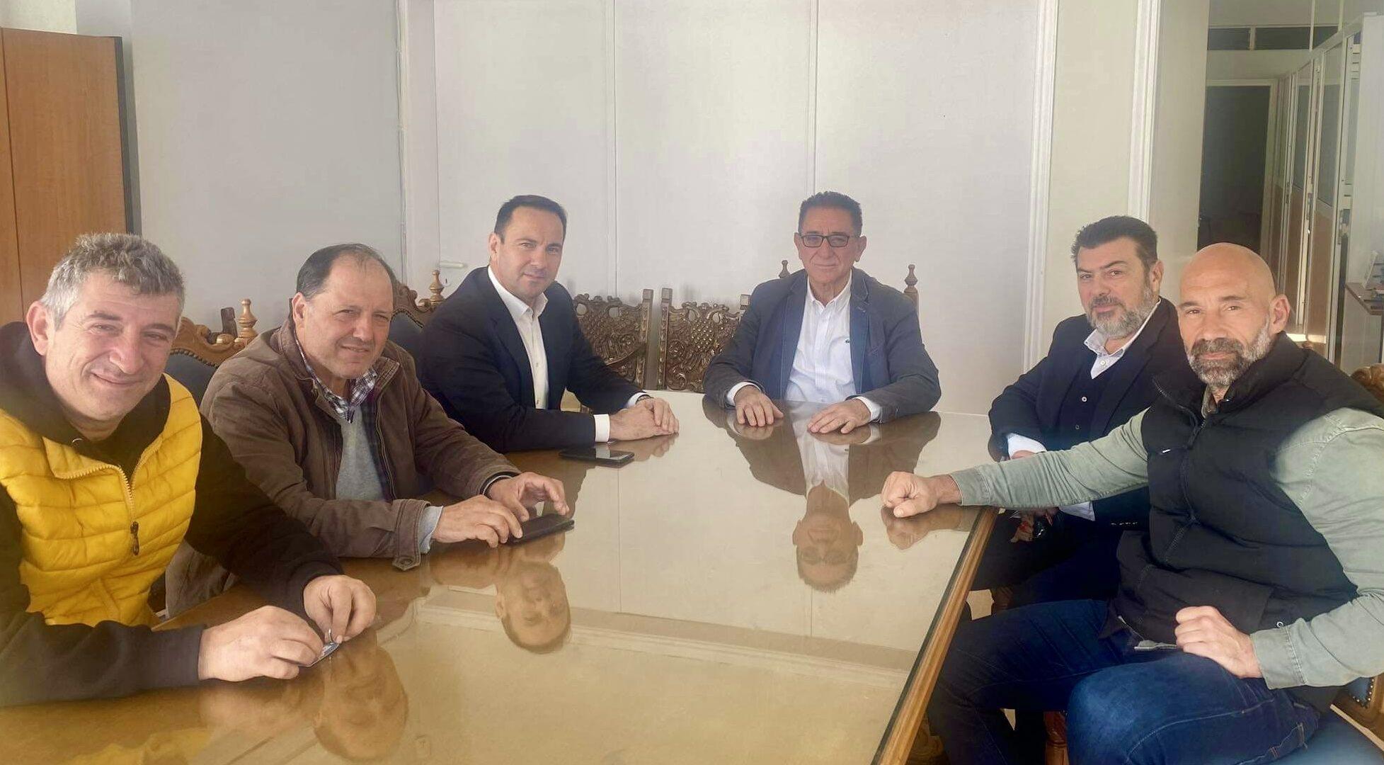Συνάντηση του Δημάρχου κ. Αλεξανδρόπουλου με τον νεοεκλεγέντα Δήμαρχο κ ...